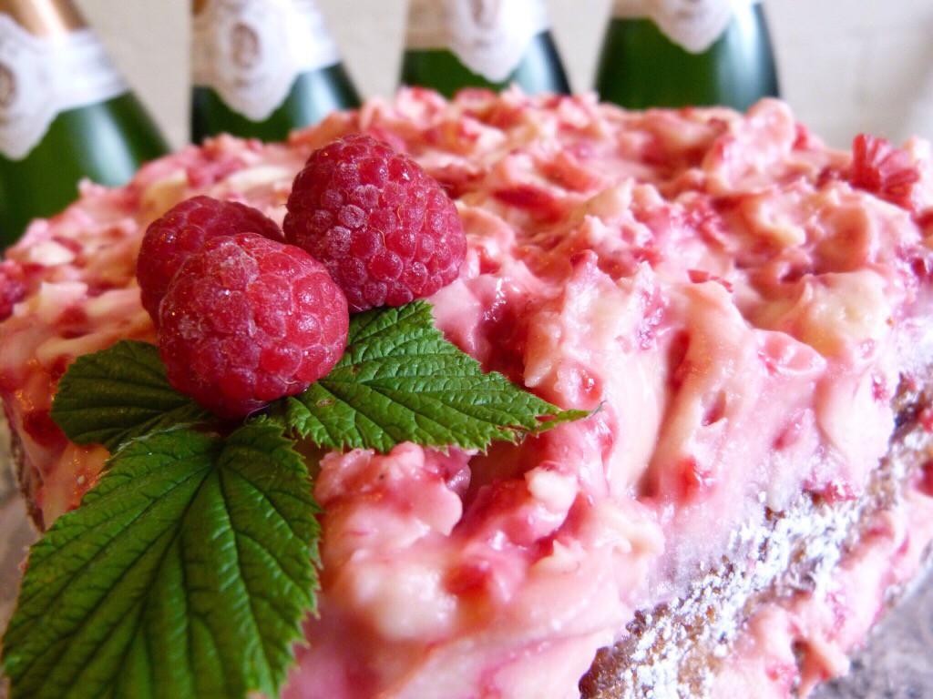 The Raspberry Crush Cake (Cakeophilia Cake) - Cakeophilia